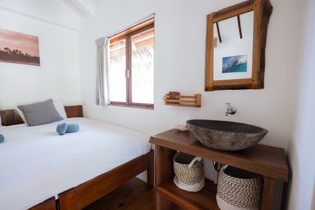 Jungle view room - The Point Surf House