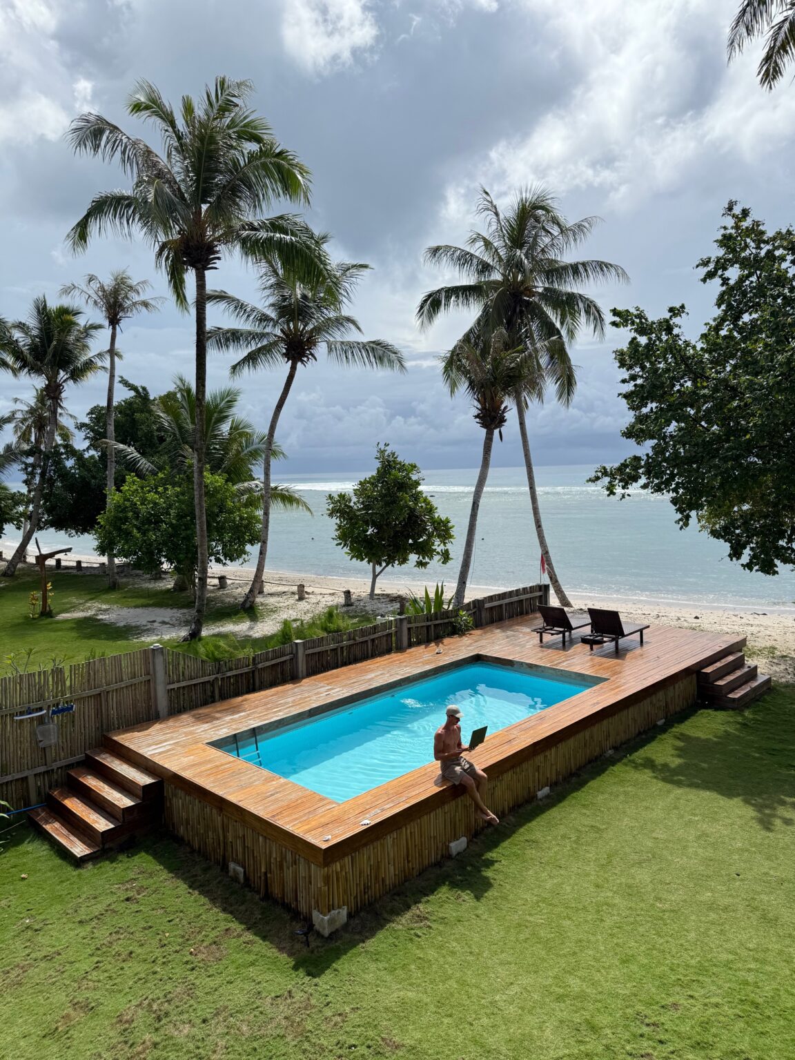 DIGITAL NOMAD SURFING IN THE MENTAWAIS: Where Work Meets the Waves ...